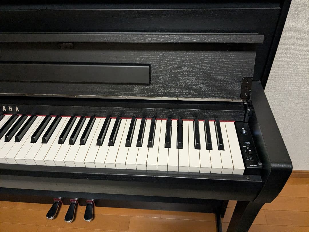 YAMAHA Clavinova CLP-785B（2022年製)
