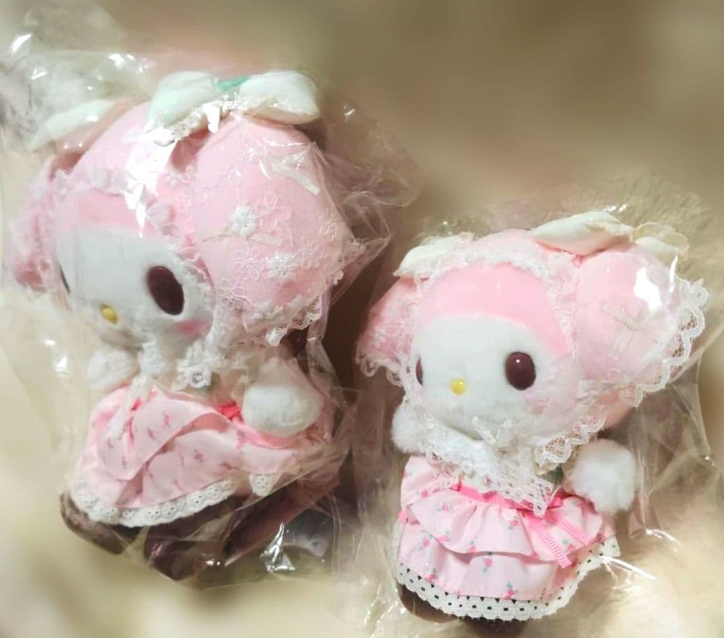 新品　マイメロディ　ぬいぐるみ　マスコットホルダー　２点　フォレストレース