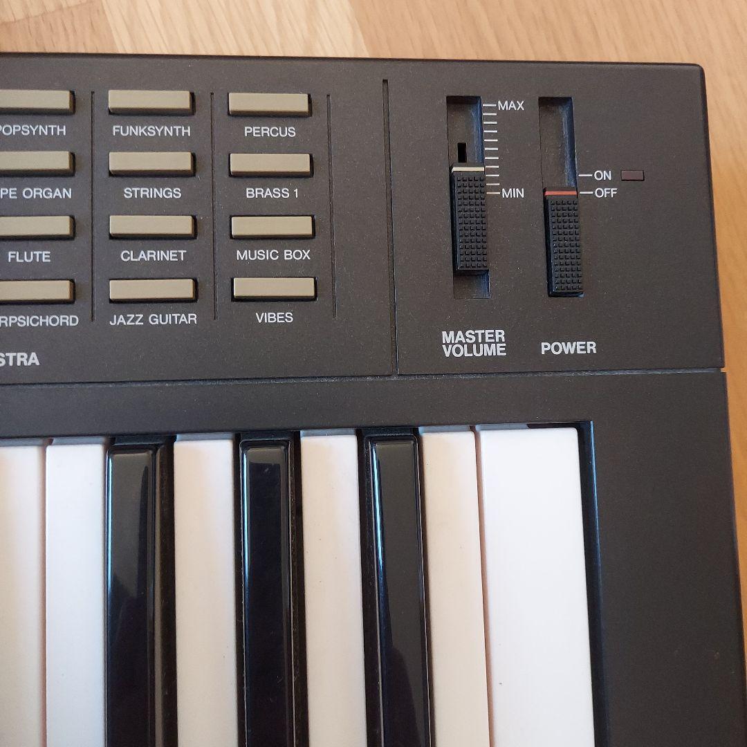 YAMAHA PORTATONE PSR-11 キーボード ヴィンテージ