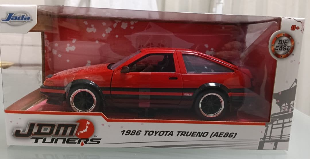 ミニカー 1986 Toyota Trueno (AE86) JDM Tuners