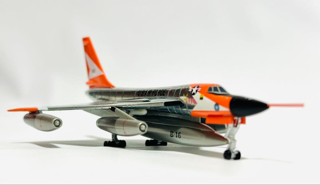 航空機・ヘリコプター HERPA 1/200 Convair XB-58 Hustler