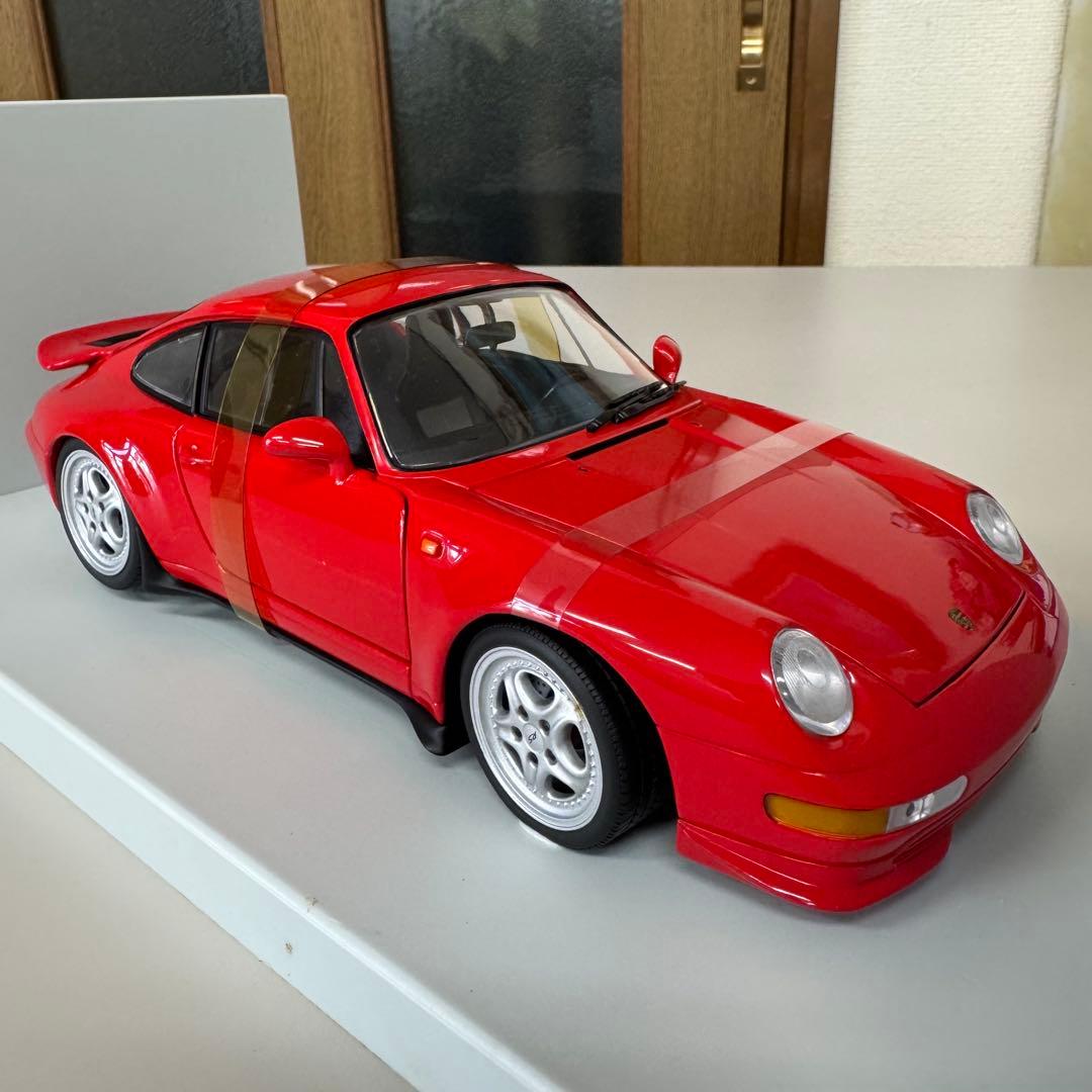 未使用品　レア！UTモデルズ 1/18 ポルシェ911カレラRS 赤
