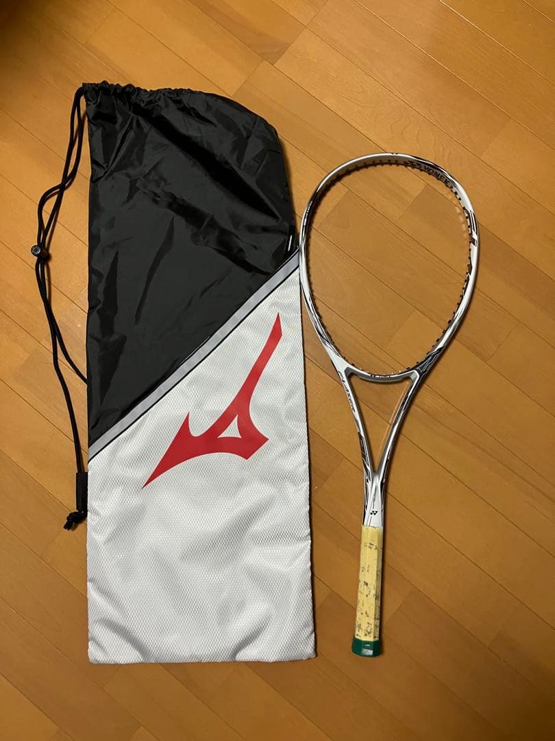 YONEX F-LASER 9V プラウドホワイト UL1サイズ