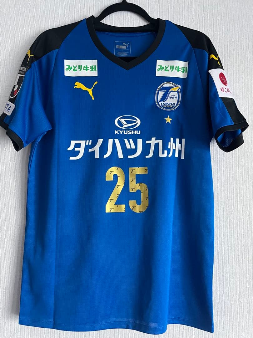 サッカー　大分トリニータ 2019 小林成豪 #25　ユニフォーム　サイン入り