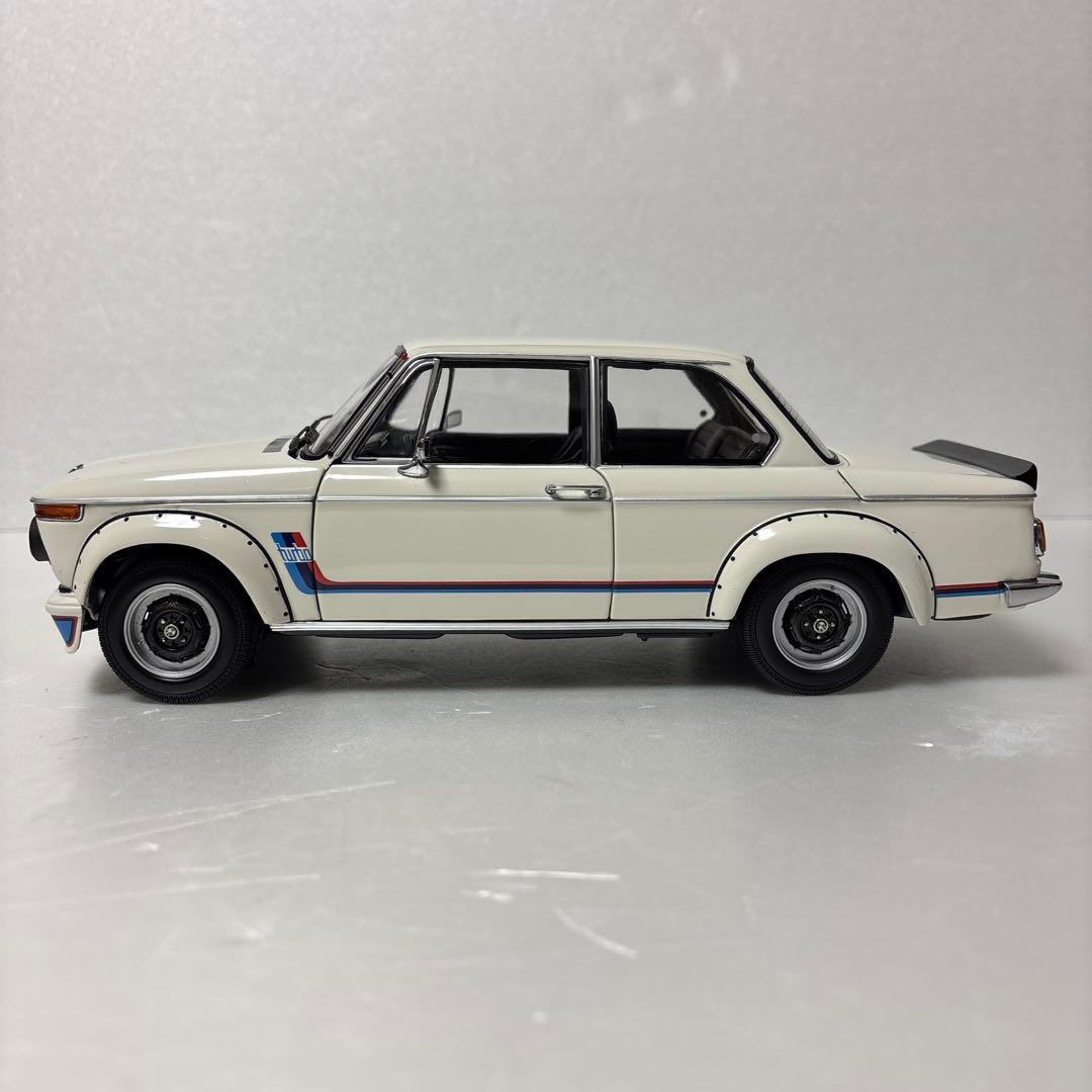 ミニカー  2002 TURBO (KYOSHO)