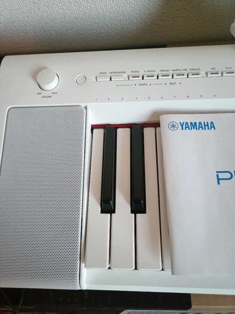 ヤマハ　YAMAHA 電子キーボード 61鍵盤NP-15WH Piaggero