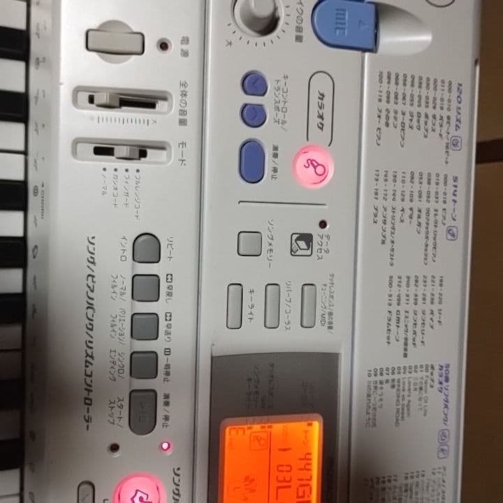 CASIO 電子キーボード ヒカリナビゲーション