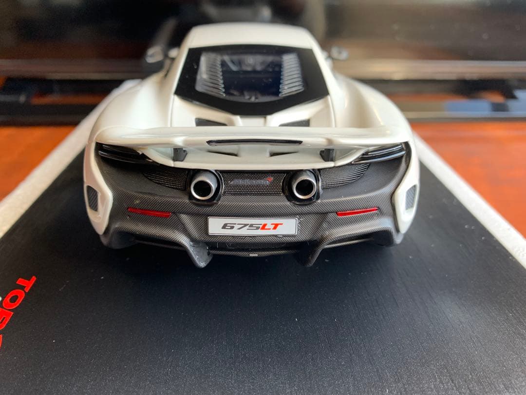 TOPSPEED 1/18マクラーレン675LT