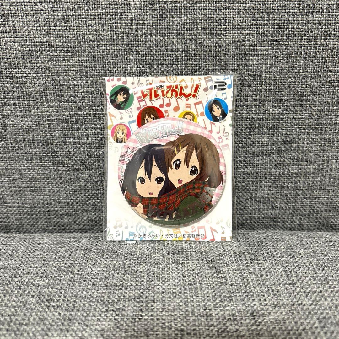 【新品】けいおん！ 箔押し缶バッジ 平沢唯 中野梓 ゆいあず 希少 レア