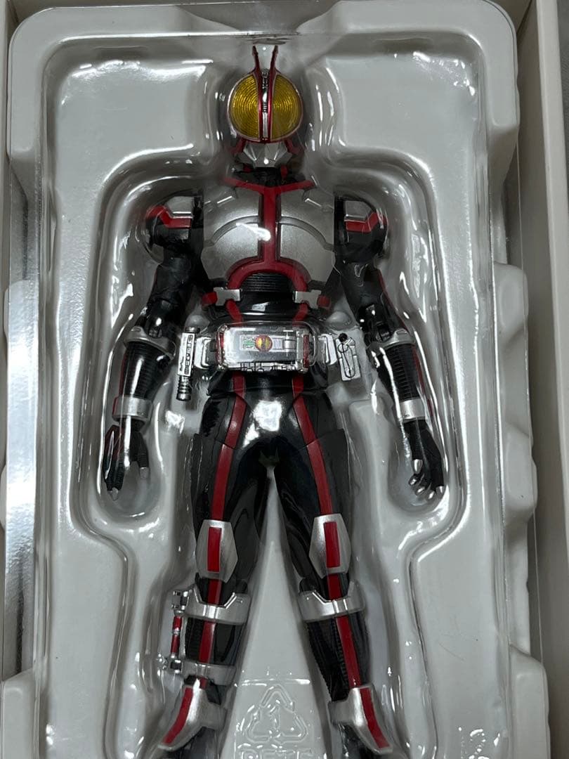 真骨彫 仮面ライダーファイズ ファイズ アクセルフォーム