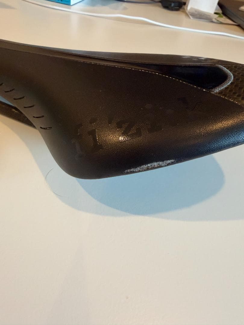 パーツ Fizik Arione CX Carbon Saddle