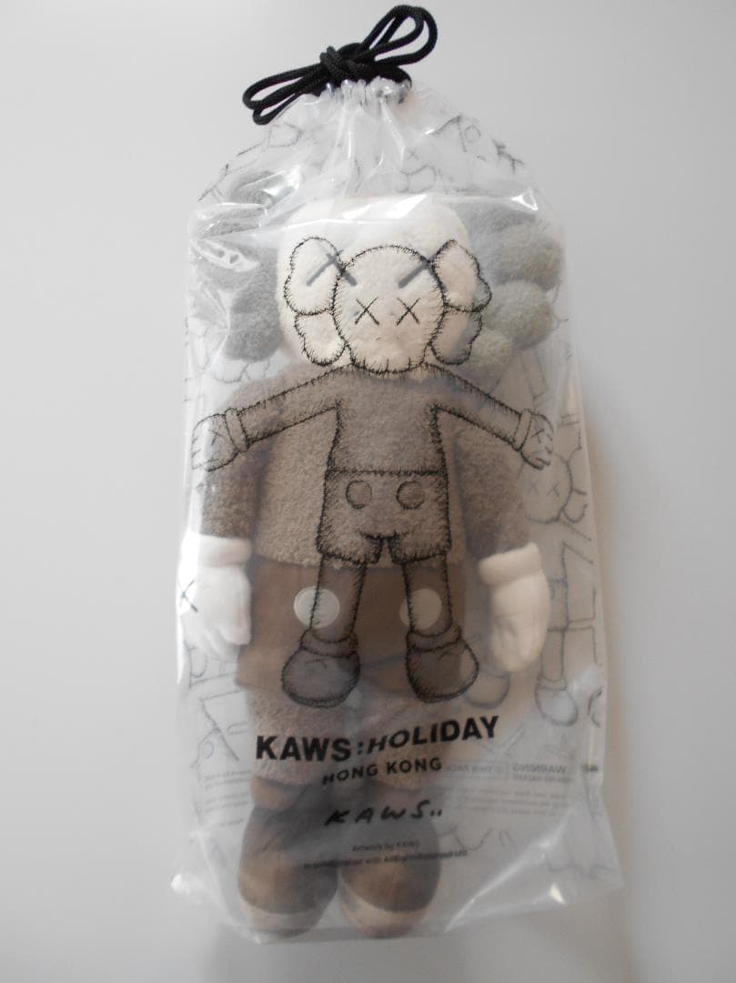 限定 KAWS HOLIDAY HONG KONG 20\" Plush