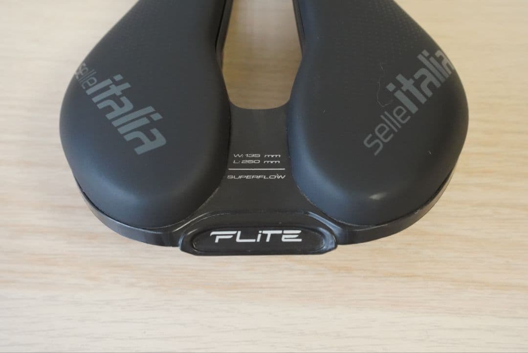 Selle Italia FLITE BOOST TM スーパーフロー Sサイズ