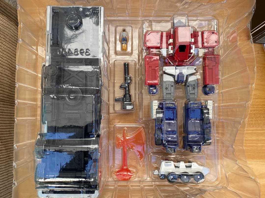 トランスフォーマー マスターピース サイバトロン 総司令官 コンボイ MP-10