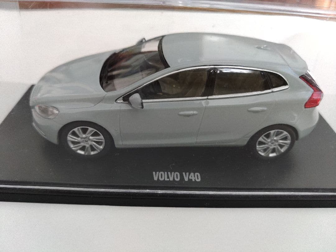 な*み様 MOTORART モーターアート　ボルボ　V40 1/43　希少
