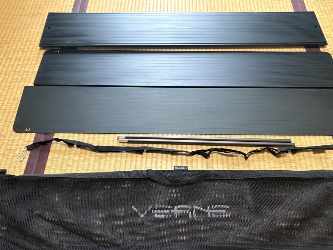 VERNE フラットテーブルL ブラック