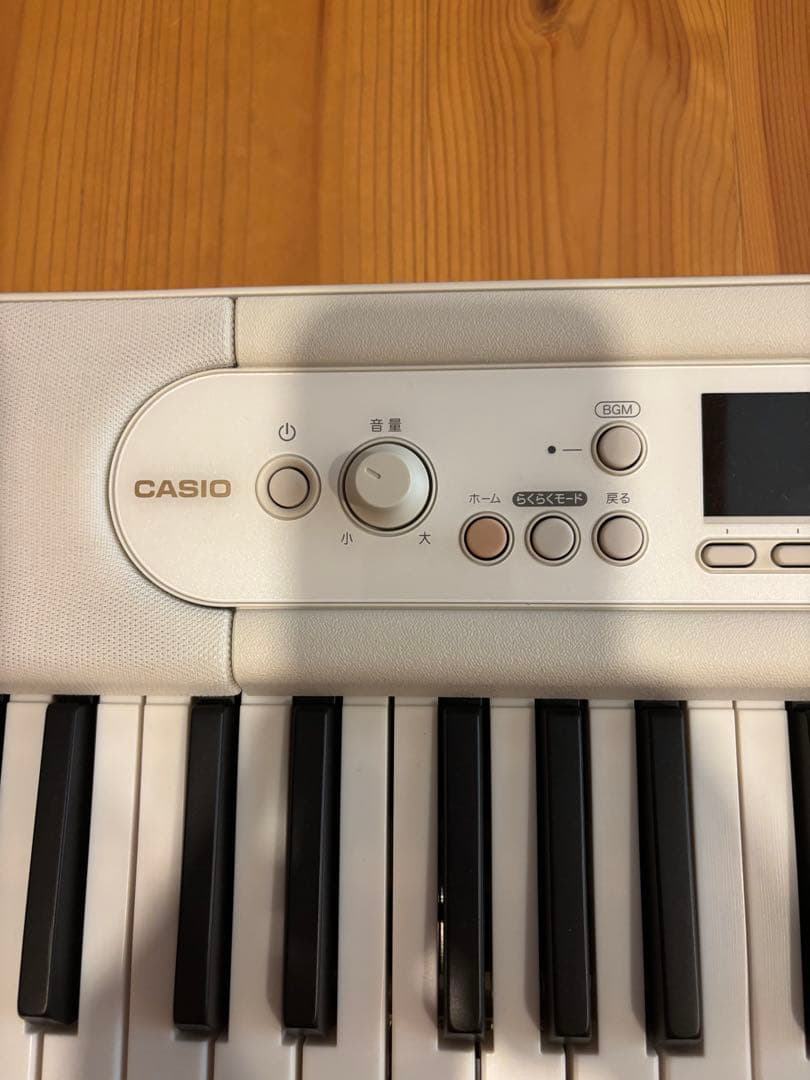 CASIO LK-526 キーボード