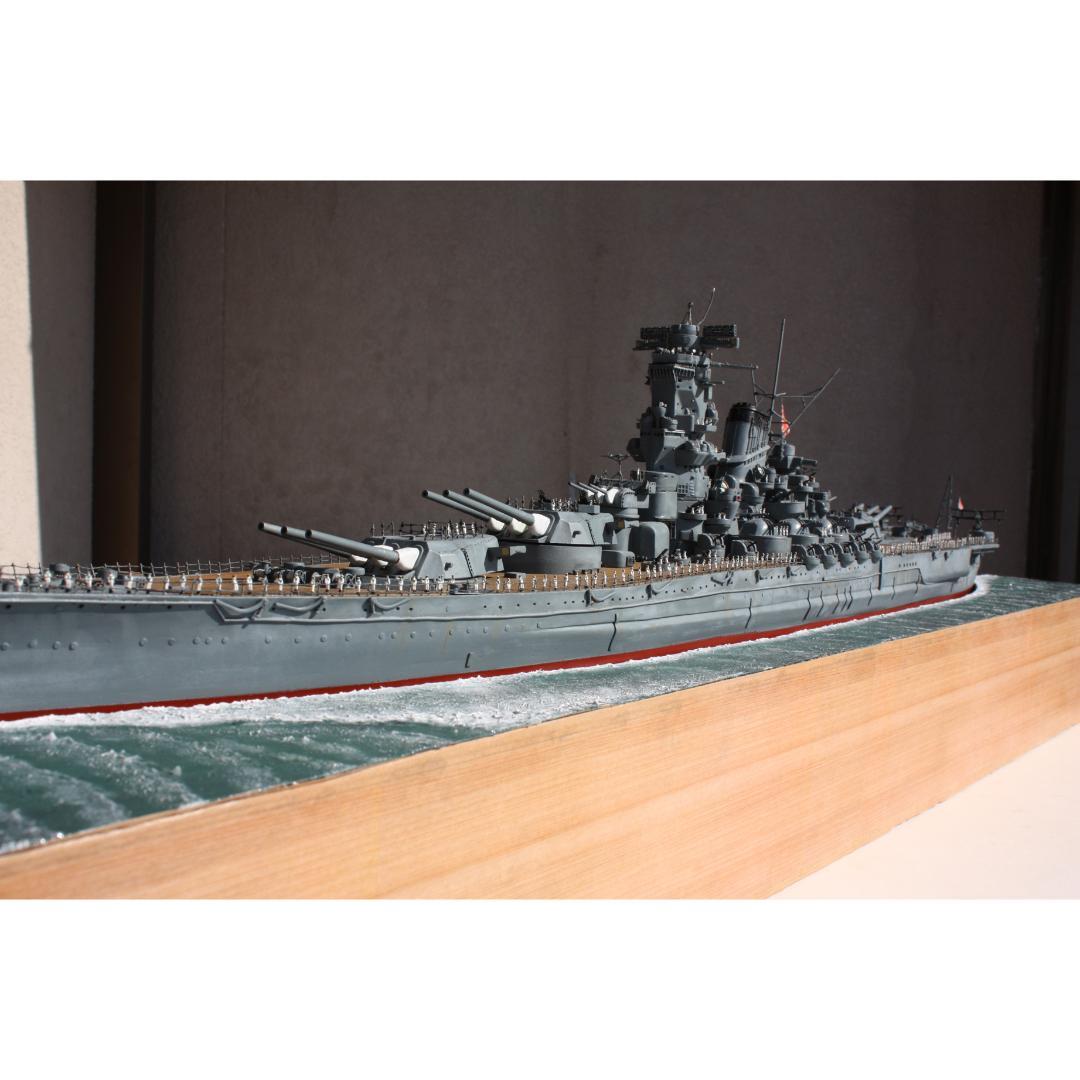 戦艦大和 ジオラマ 1/250 艦船模型 透明ケース付 プラモデルではありません