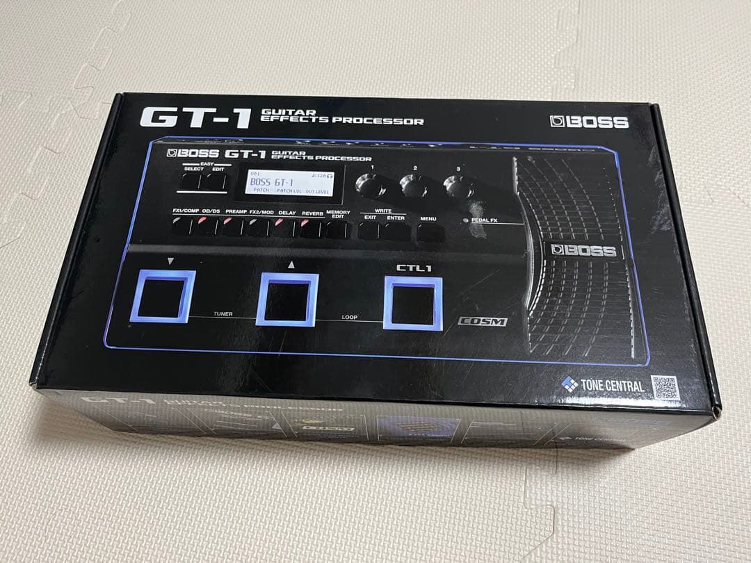 BOSS GT1 本体、箱、説明書のみ（アダプターなし）