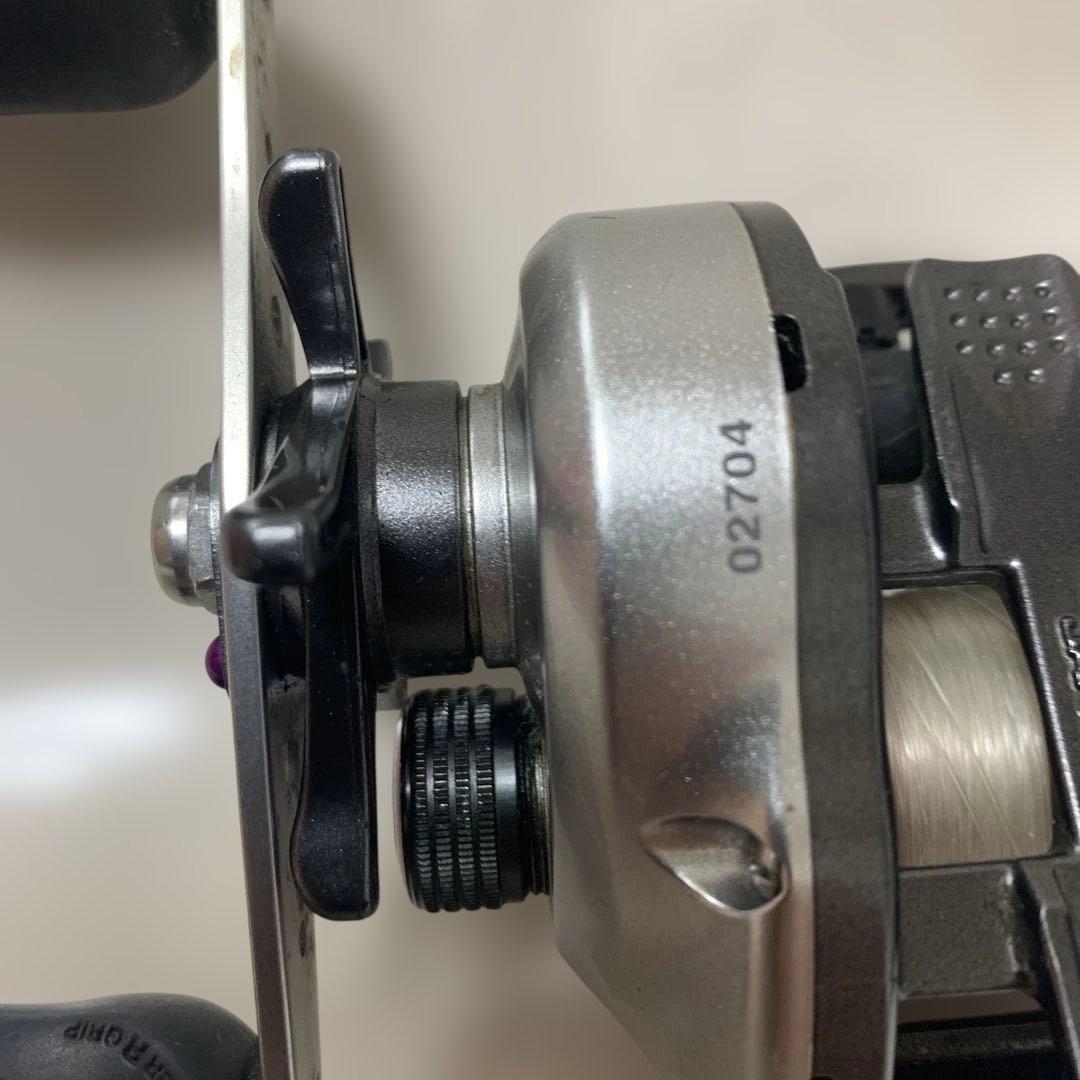 SHIMANO 11スコーピオンDC 右巻き　ベイトリール