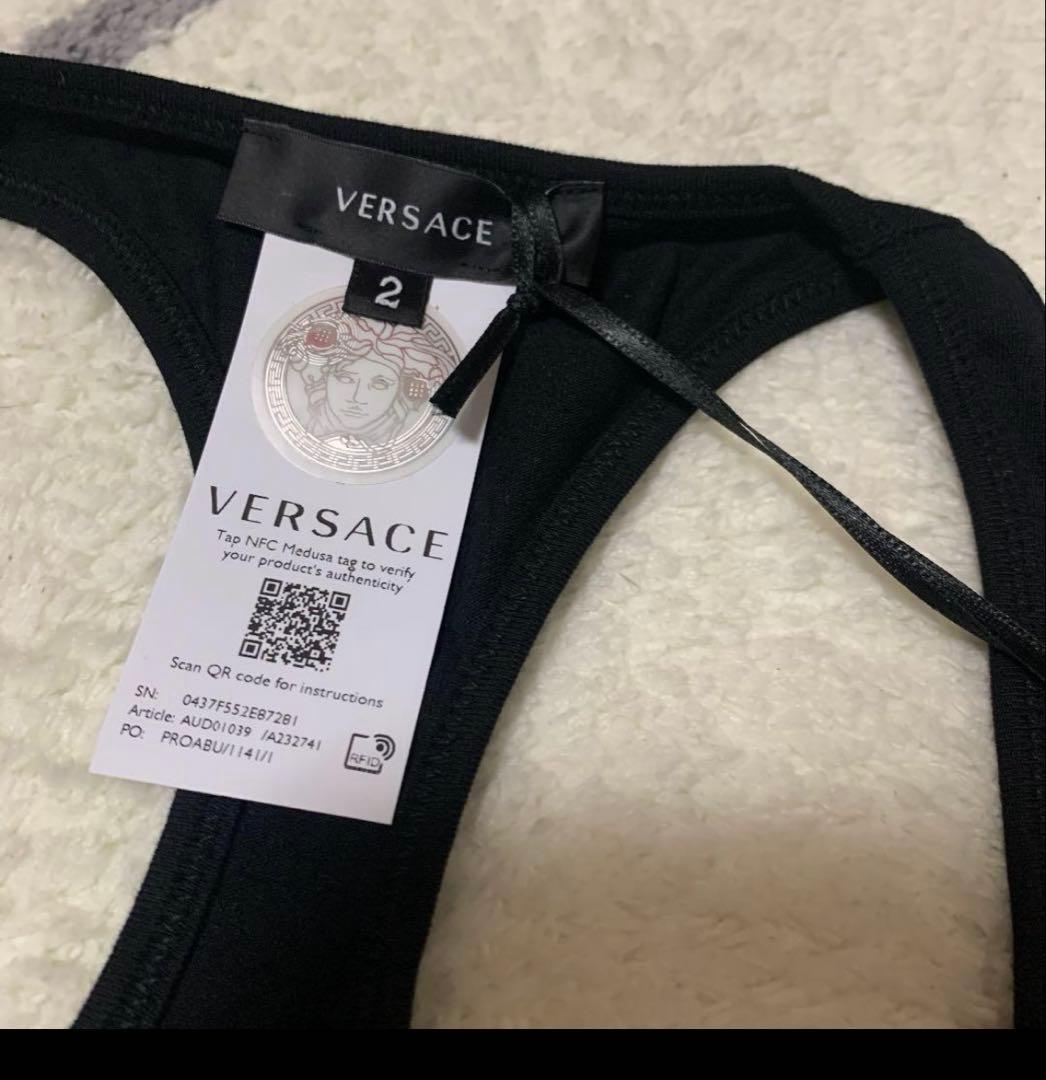 値下げ！【新品】versace スポーツブラ　Ｍサイズ
