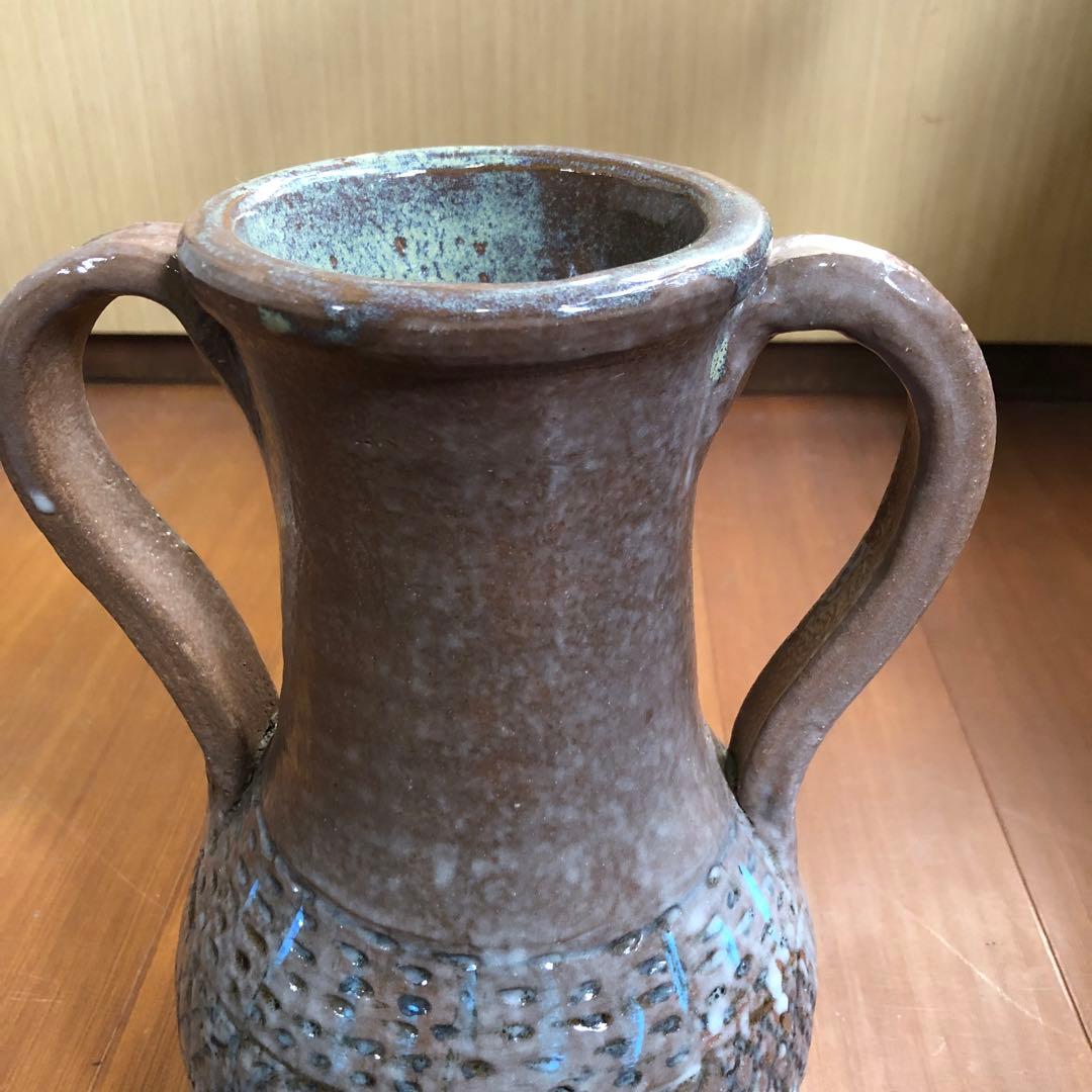 骨董品 青い光が美しい持ち手付き茶色陶器壺 茶道花道水壺 弥生式土器水瓶 作家物