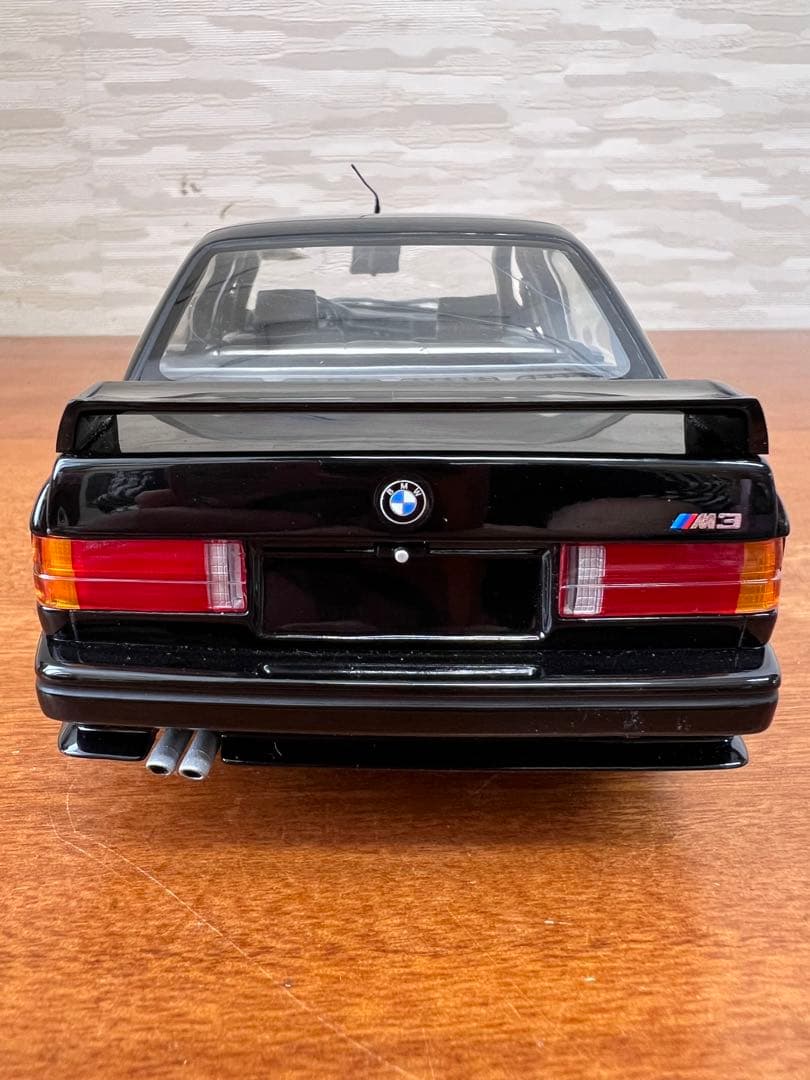 No541 ミニカー1/18  M3 STREET 1987