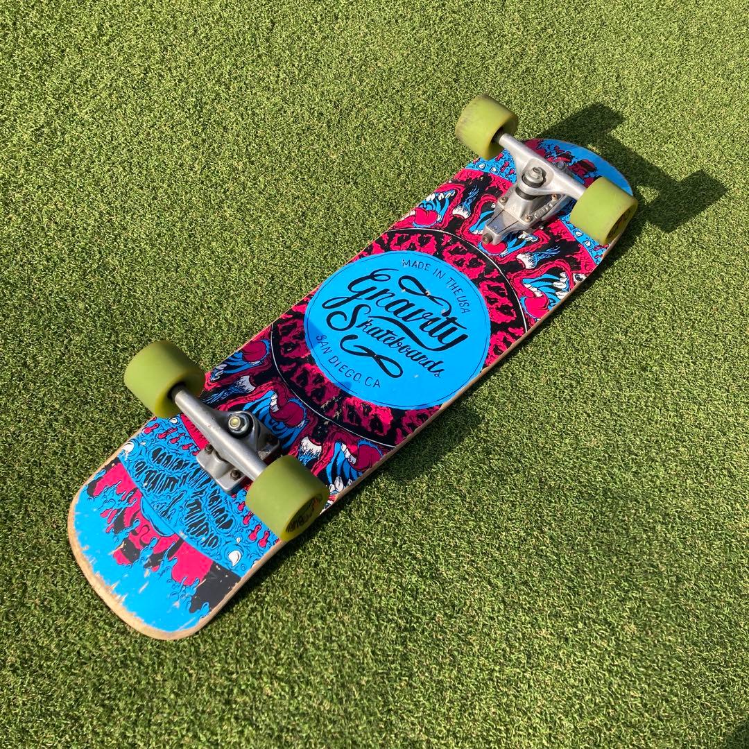 Gravity Skateboard カラフルデザイン