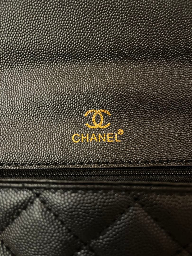 CHANEL ブラック キルティング 　 チェーンウォレット　ショルダーバッグ