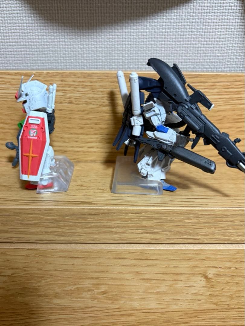 ガンダムコンバージ　FAZZとセブンイレブンガンダム