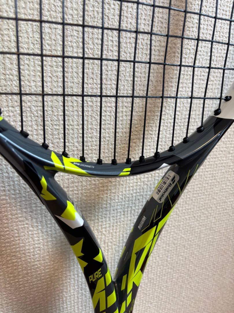 美品　Babolat PURE AERO PLUS ピュアアエロプラスG2