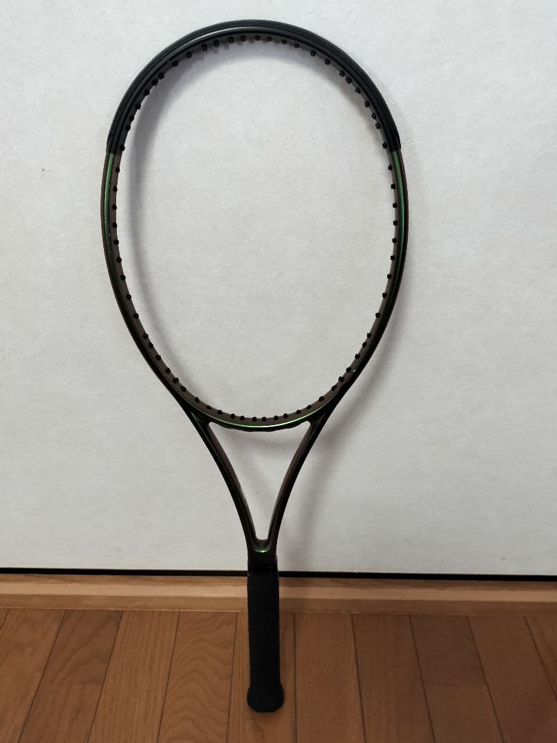 Wilson BLADE 98sV8テニスラケット 18x16