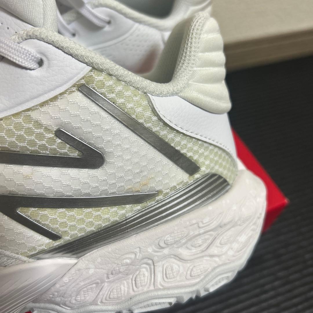 Newbalance バスケットシューズ