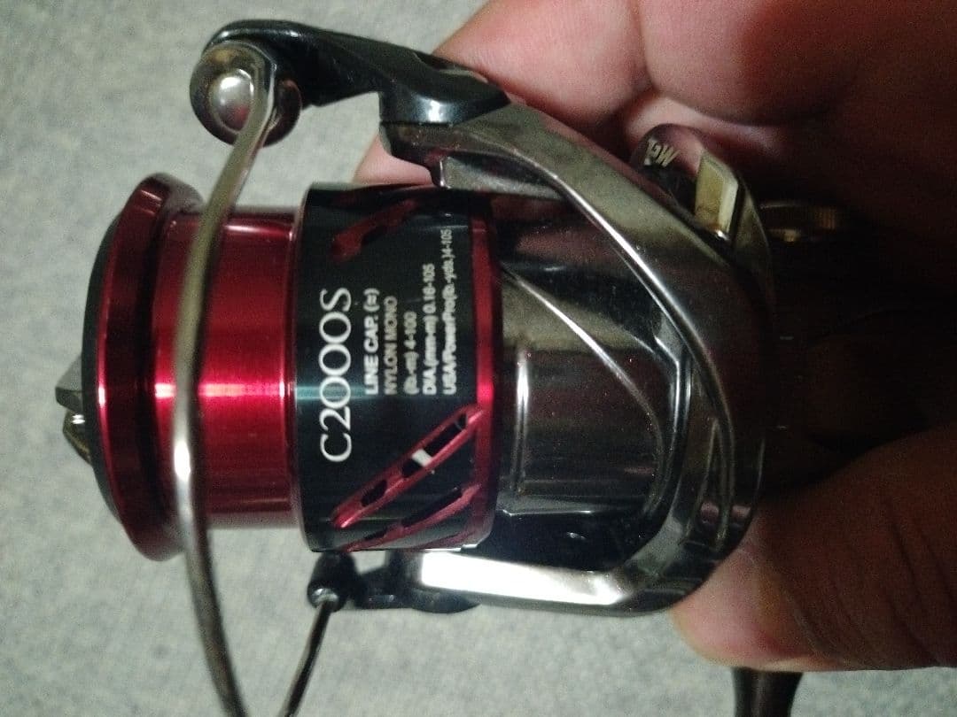 SHIMANO STRADIC C2000S スピニングリール