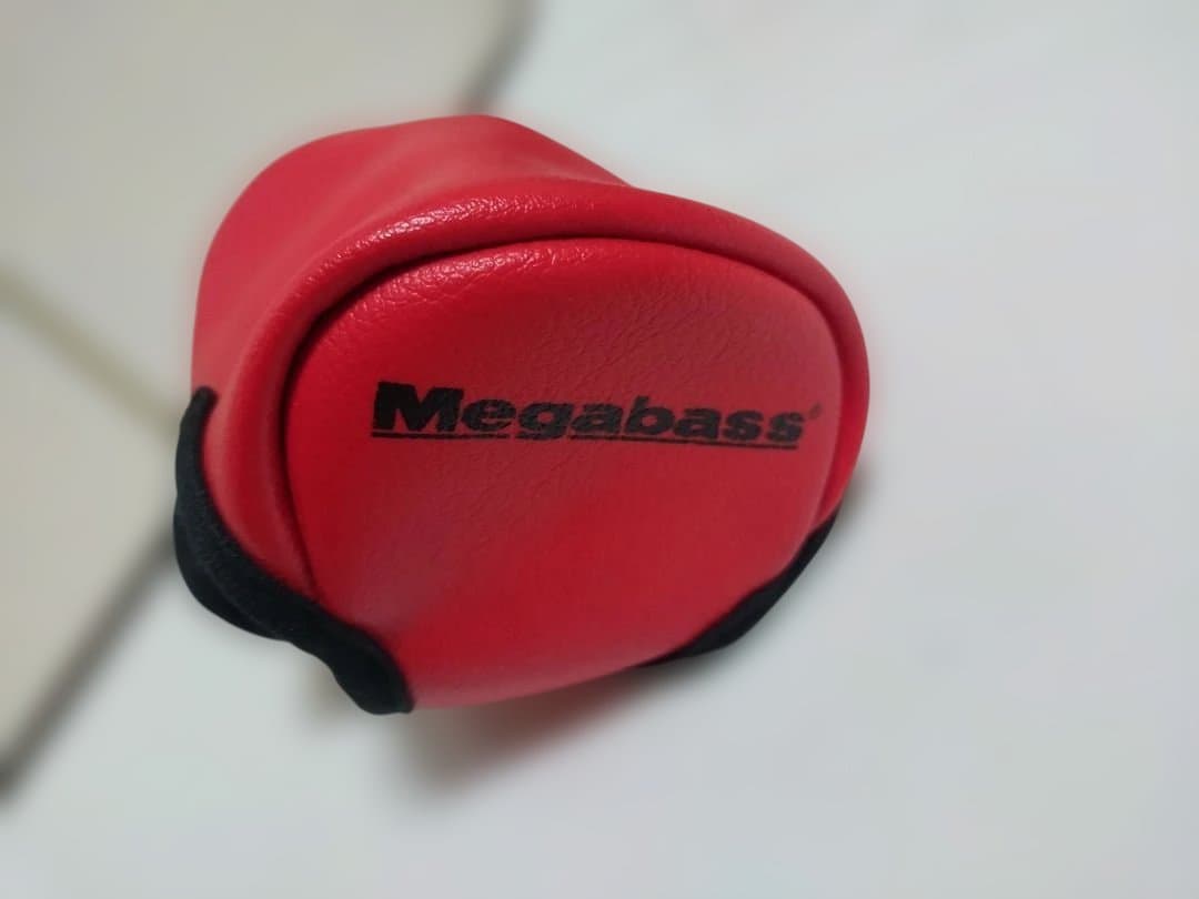 Megabass メガバス リールプロテクター ケース 赤✕3 黒✕3