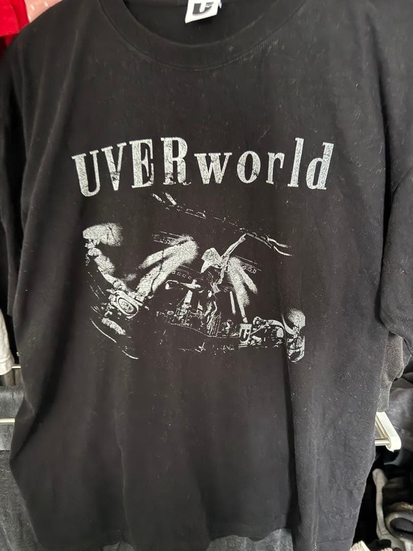 UVERworld Tシャツ