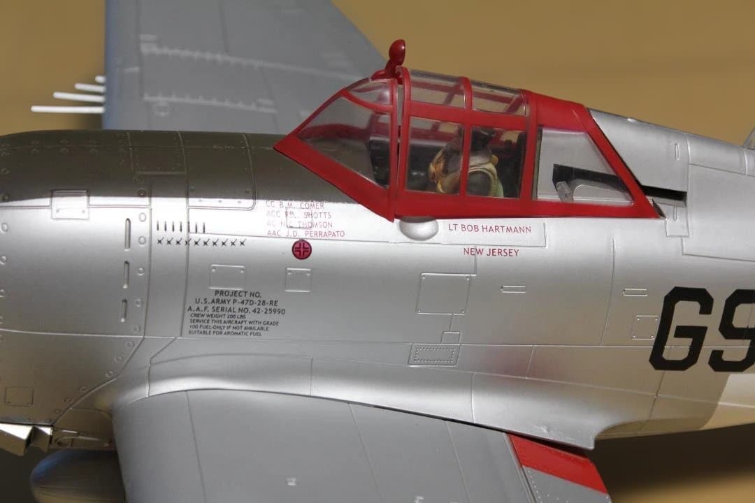 21st Century toys 1/18半完成品 P-47 サンダーボルト