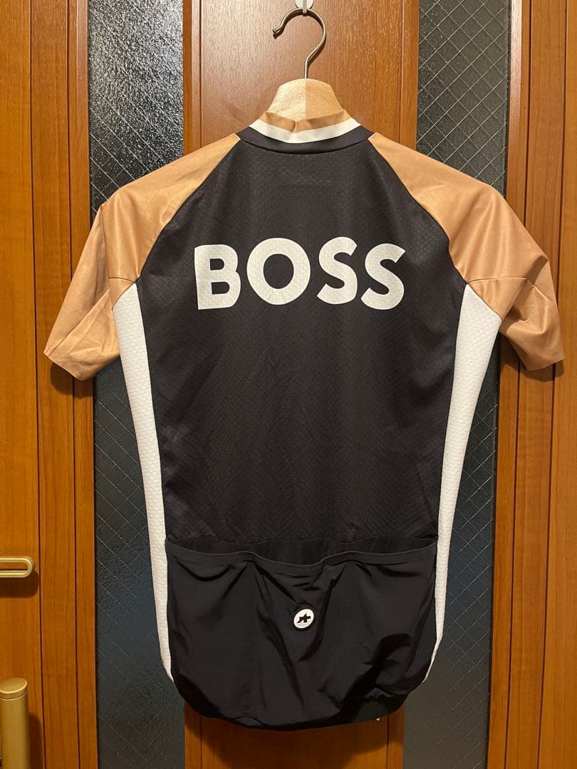 assos x BOSS 限定ジャージ