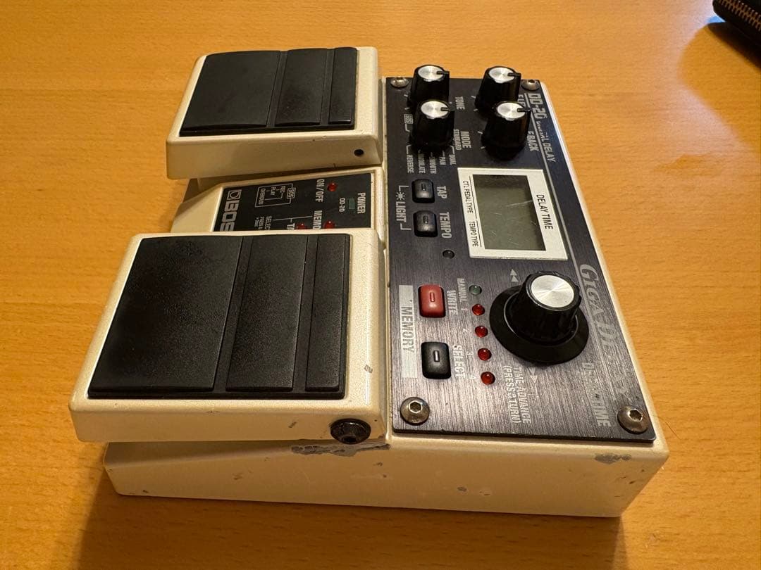 BOSS DD-20 ディレイエフェクター