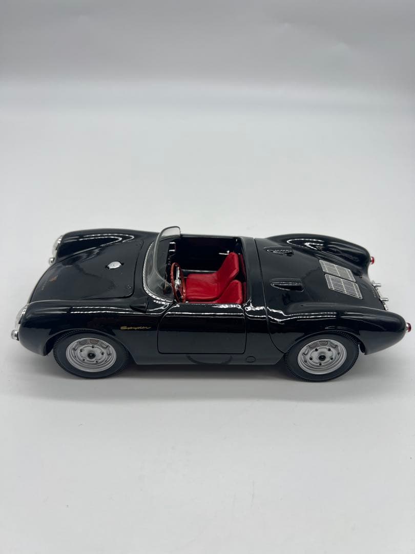 No288 ミニカー1/18箱あり PORSCHE 550 A SPYDER