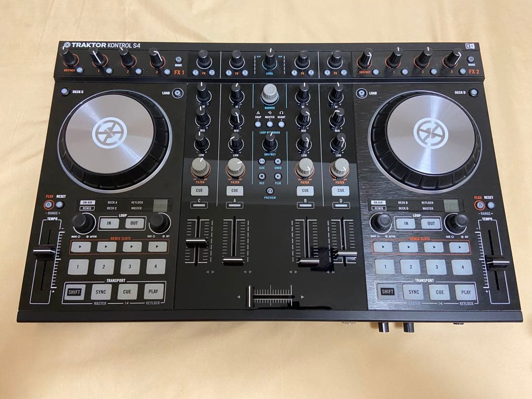NI TRAKTOR KONTROL S4 DJコントローラー