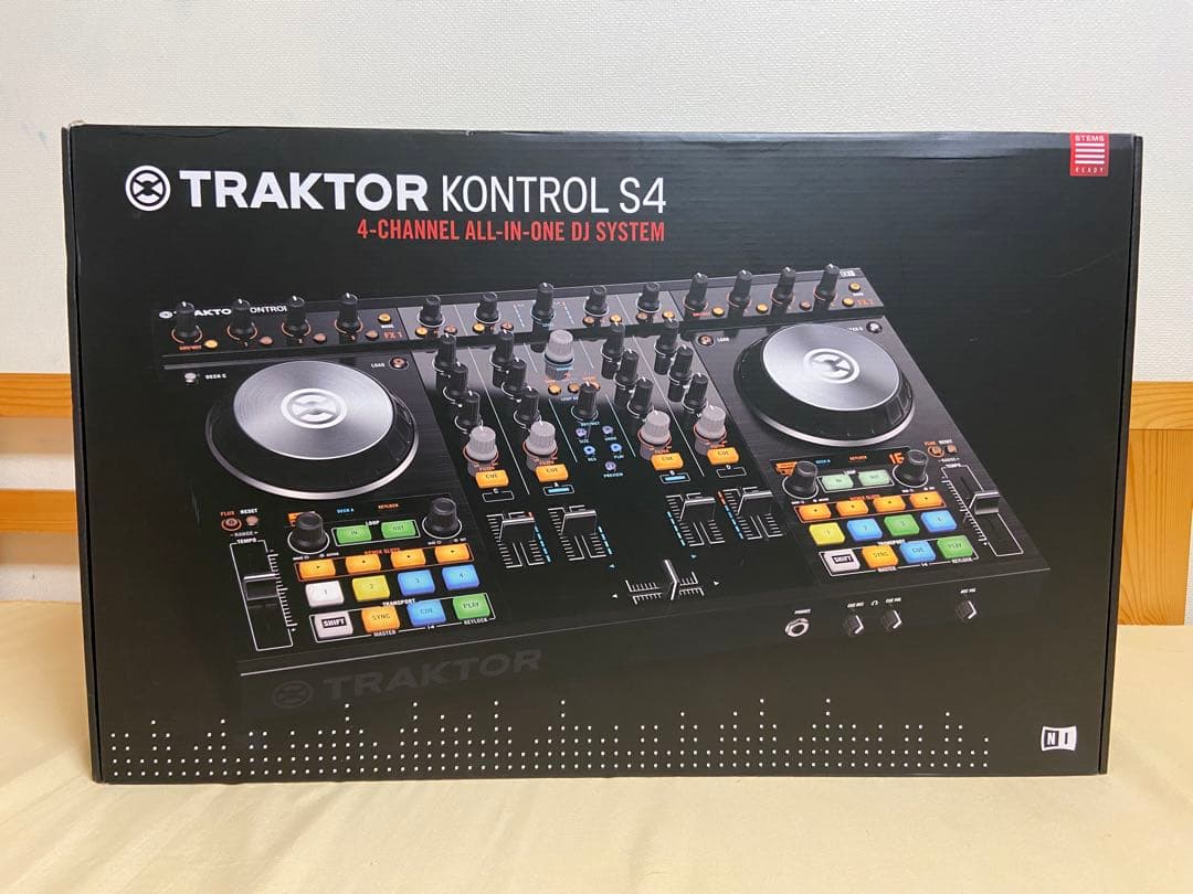 NI TRAKTOR KONTROL S4 DJコントローラー