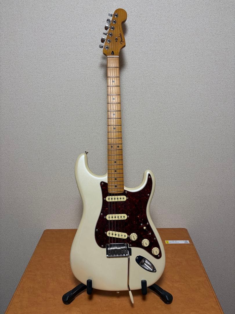 Fender Stratocaster アイボリー