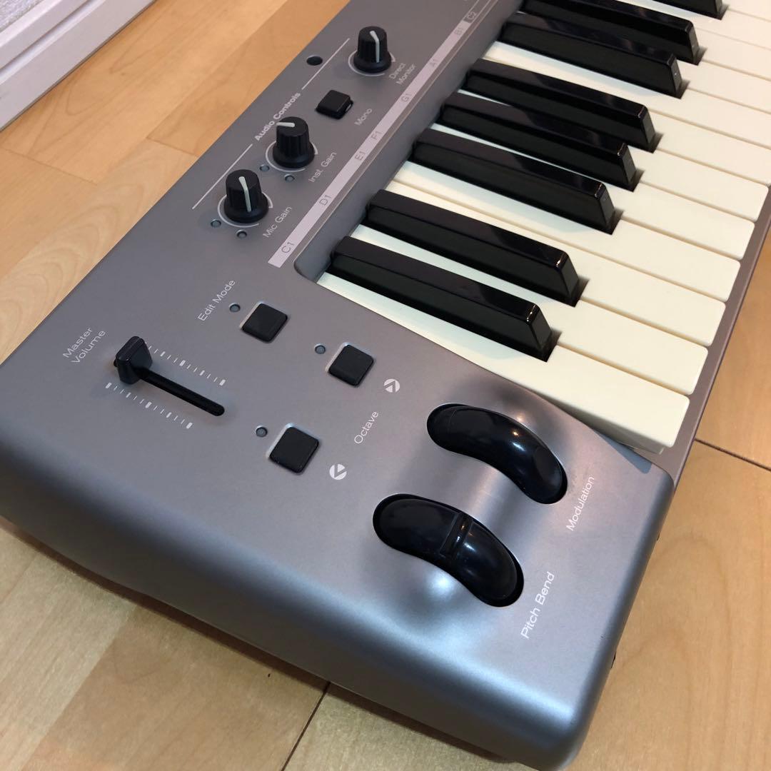 M-AUDIO KeyStudio 49i ピアノ音源内蔵 アダプター付 美品