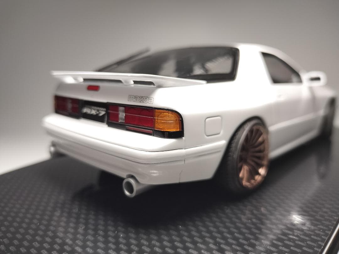 1/24 マツダ サバンナ RX7（FC3S）プラモデル 完成品