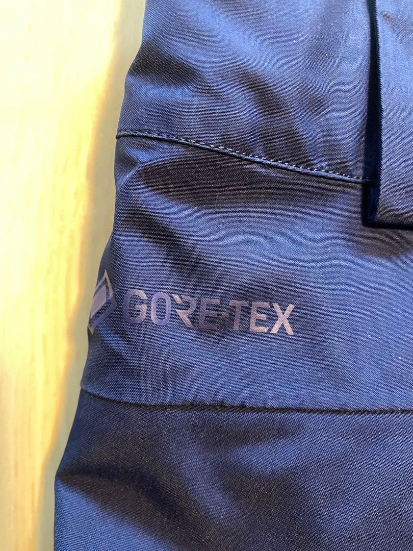 パタゴニア　GORE-TEX ネイビー スノーボードパンツ　170-175cm