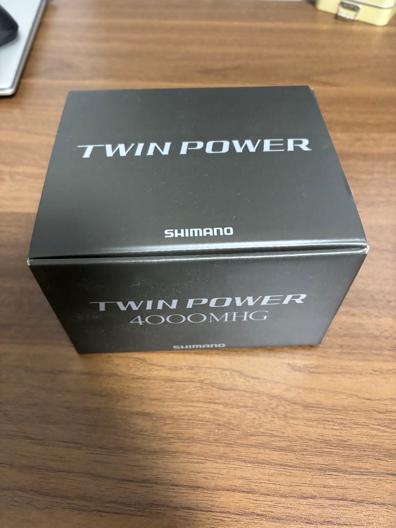 SHIMANO TWIN POWER 4000MHG スピニングリール
