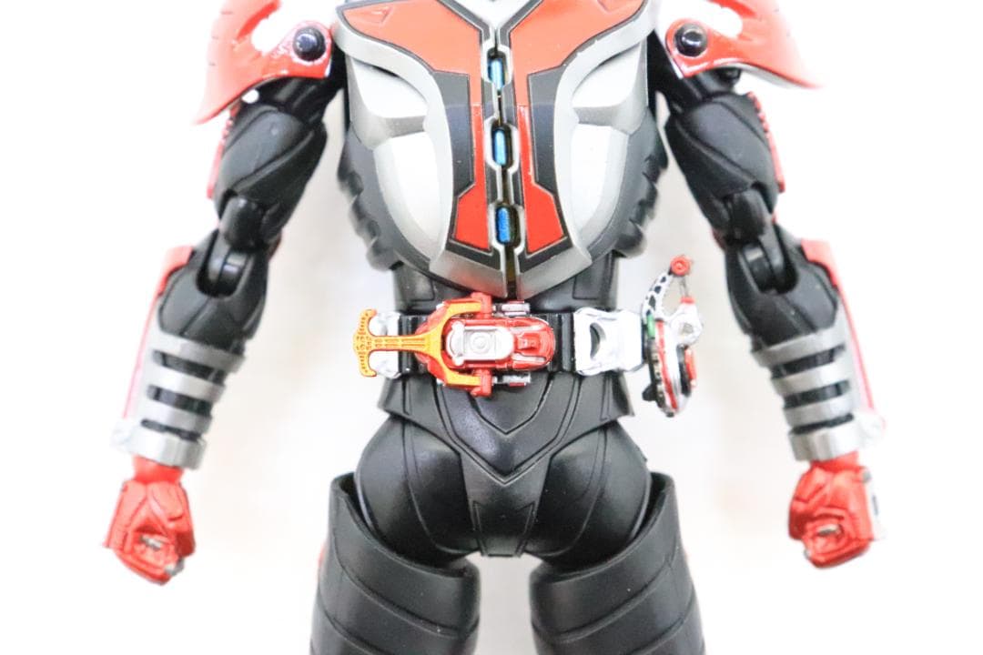 S.H.F 仮面ライダーカブト ハイパーフォーム 30-JD0121-05