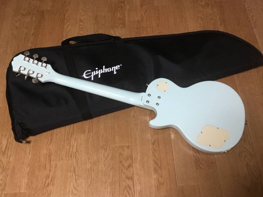 Epiphone Power Players Seriesのレスポール7/8