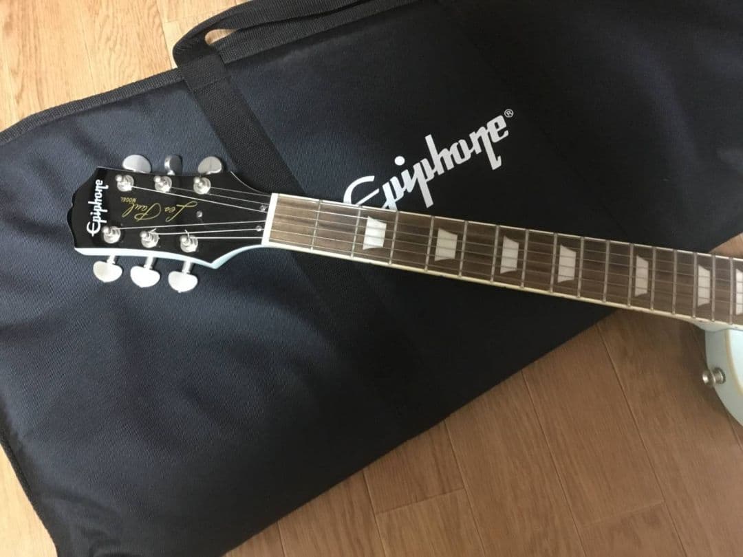 Epiphone Power Players Seriesのレスポール7/8
